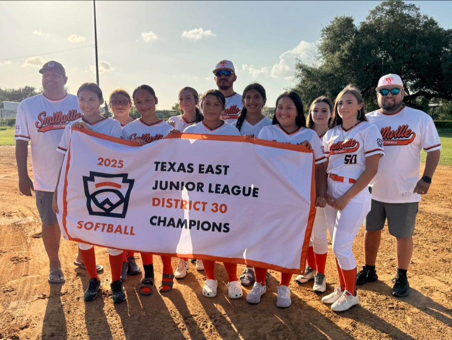 Smithville junior softball team advances to sectionals